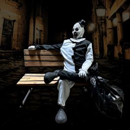 Terrifying Clown Bench - Photo Op - FrightProps.com